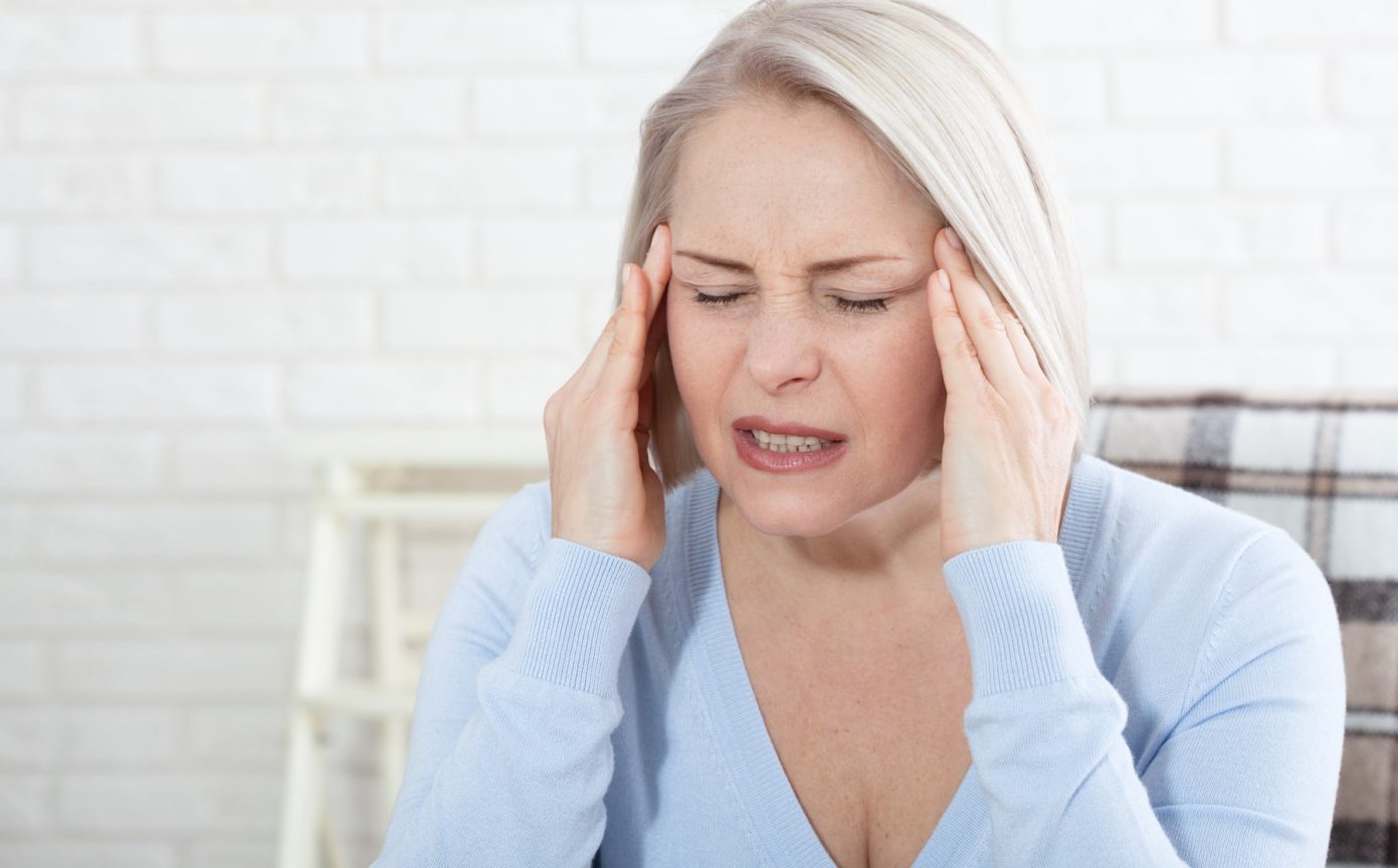 Durerile de cap la frunte și ochi. Ce afecțiuni pot ascunde și cum le ...